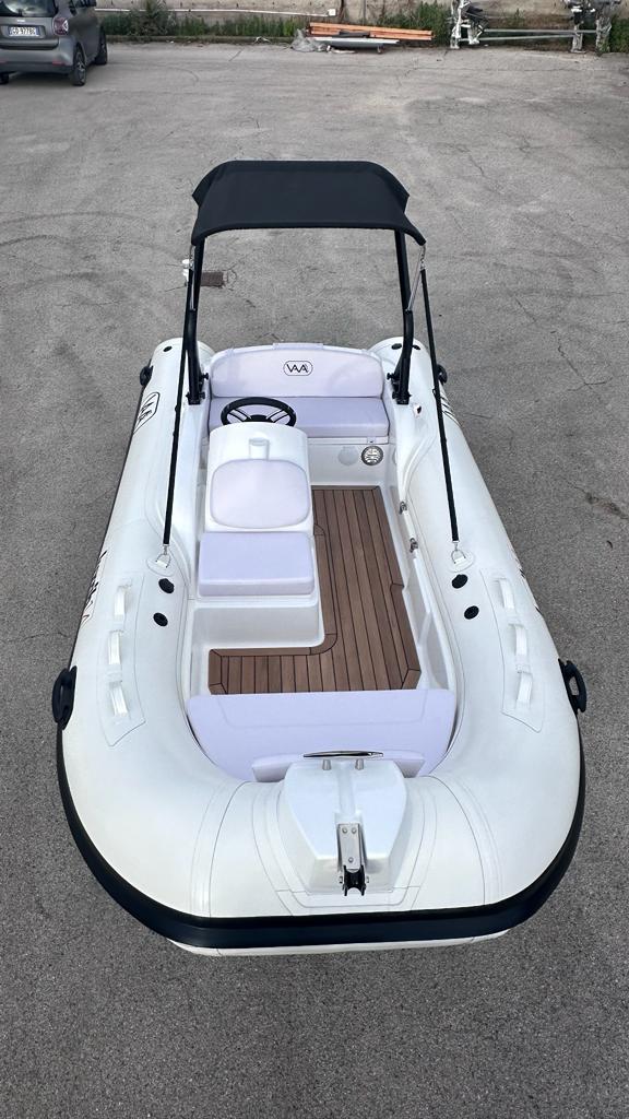 AQVA Luxurib 14 - Italia Boats