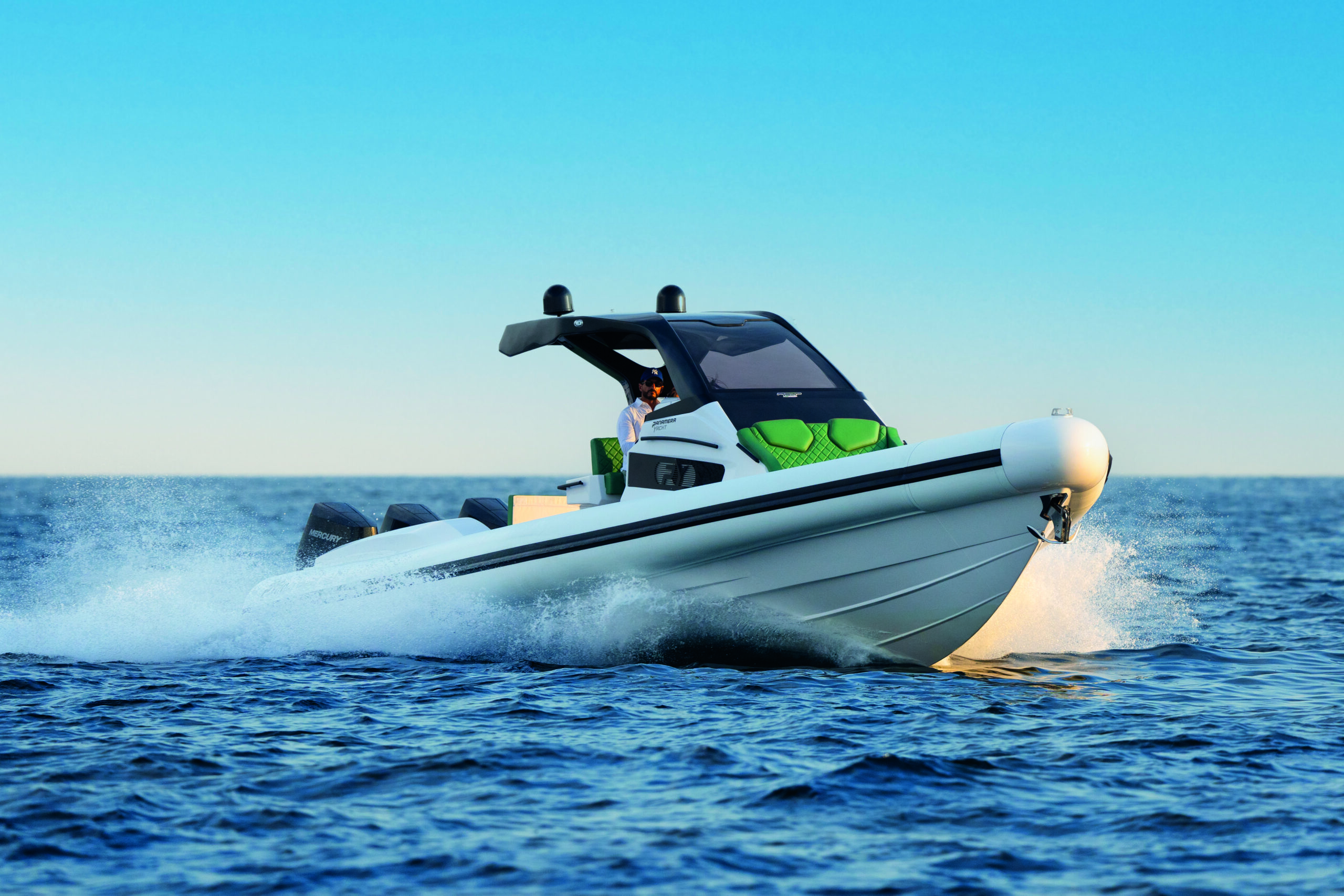 Panamera PY110 Veloce - Italia Boats
